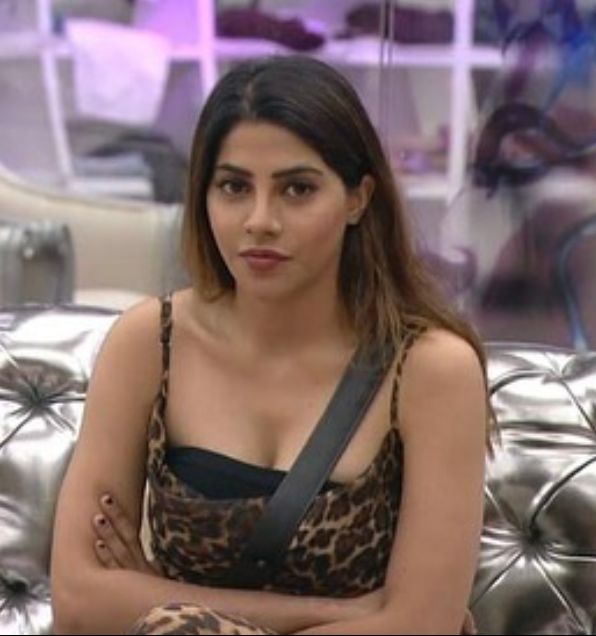 Nikki Tamboli likes to expose | Scrolller