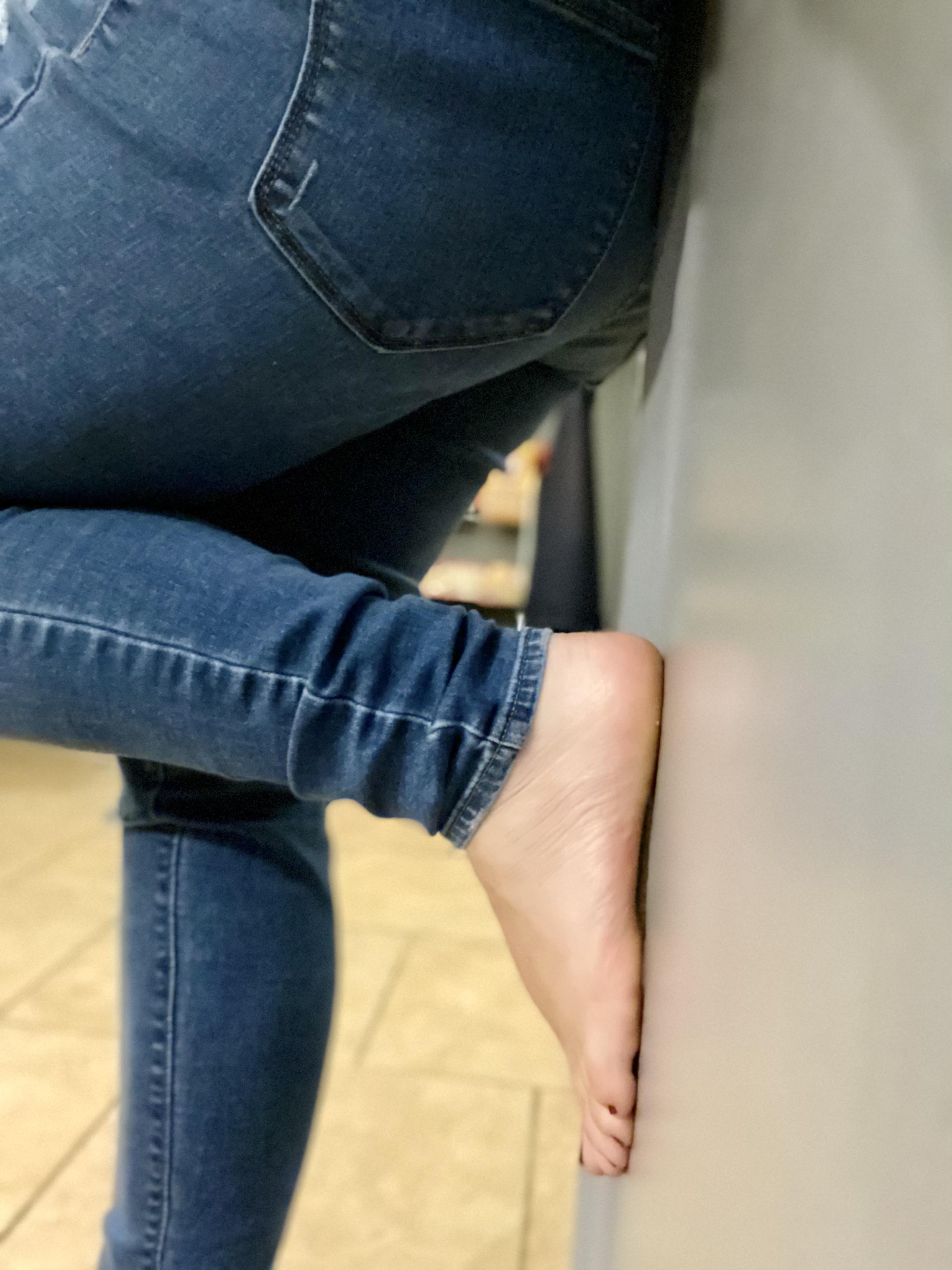 No shoes in my house | Scrolller