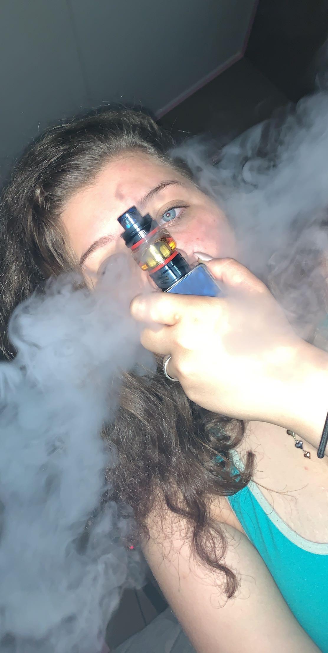 Not really a vape trick ig. Just an aesthetic pic of me I wanted to post. | Scrolller
