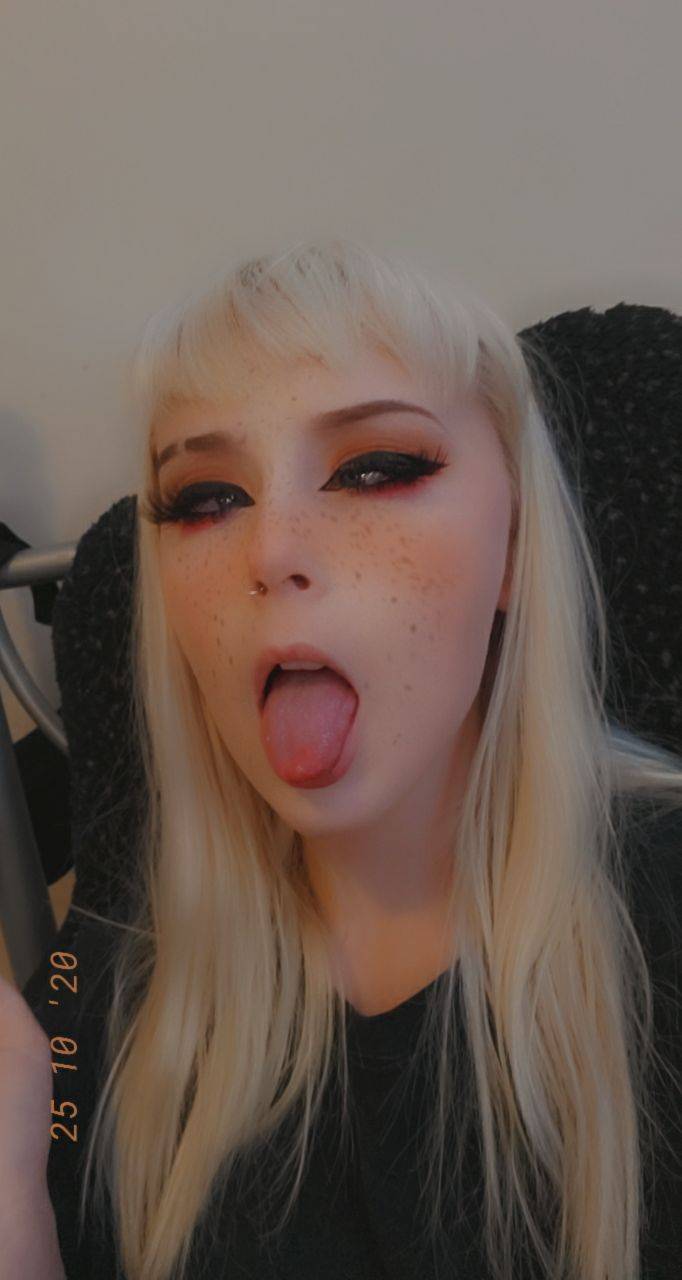 Not really lewd but still cute ;) | Scrolller