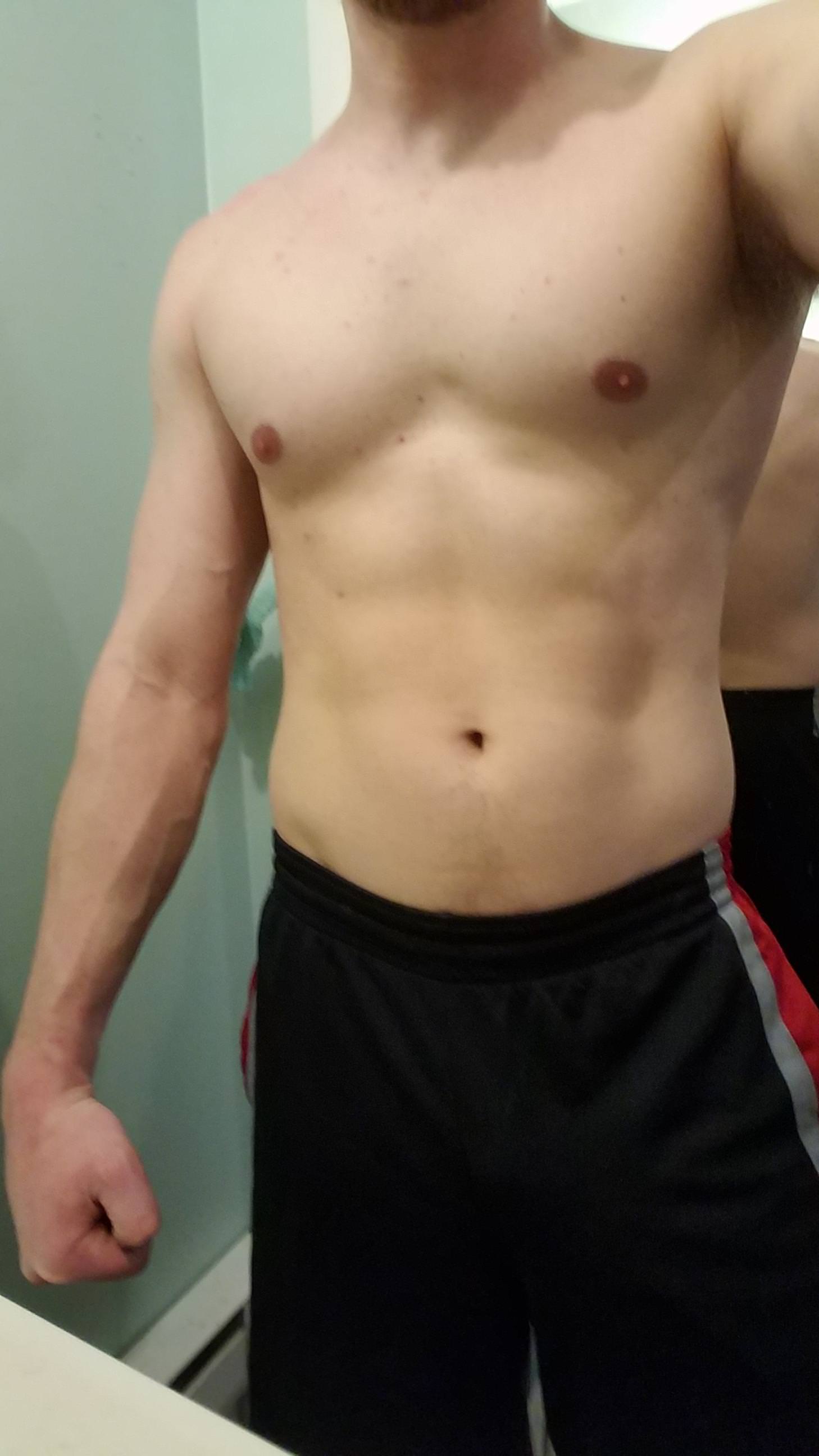 Not the bulkiest guy around, but I like to think I'm in ok shape | Scrolller