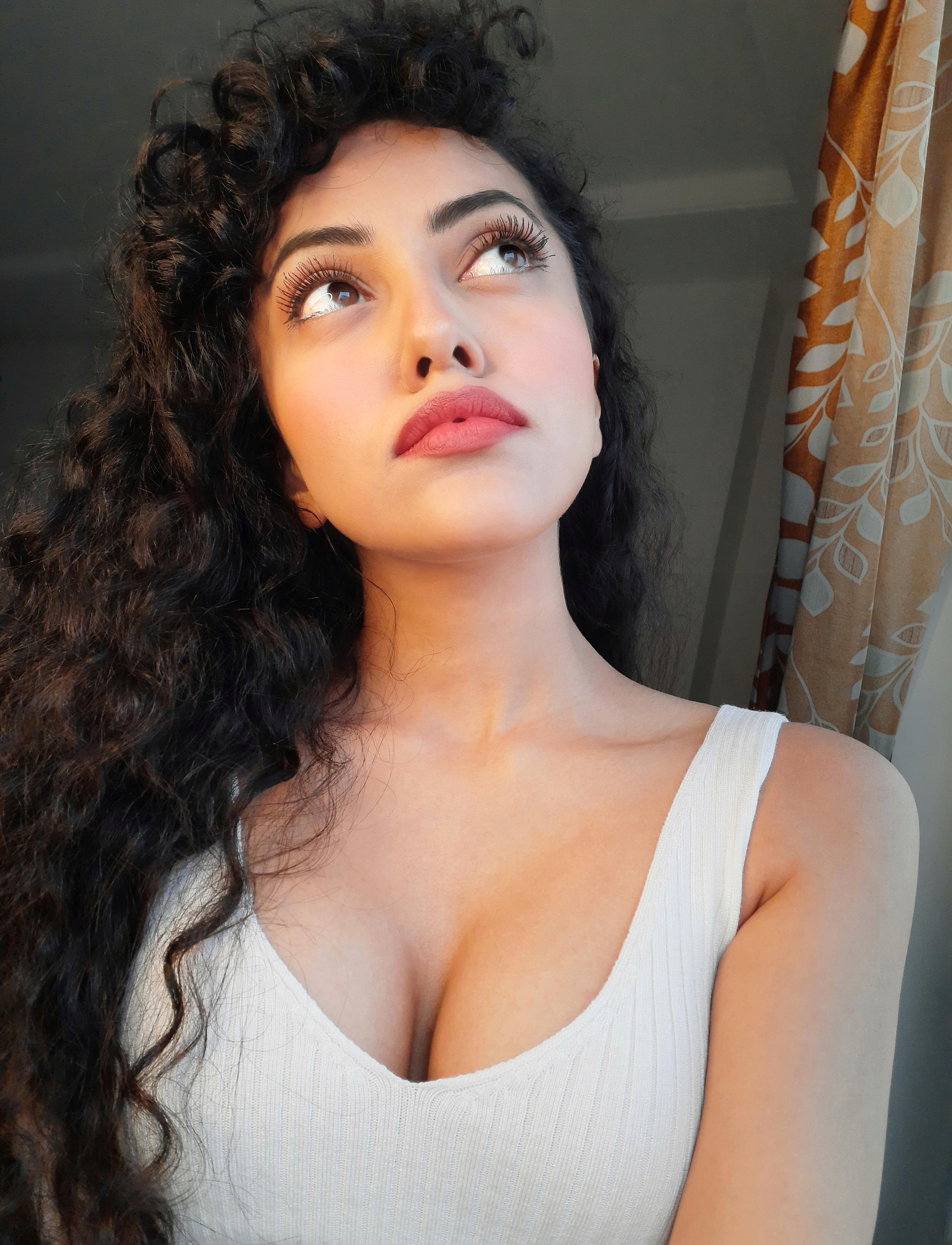 Not the most flattering angle but I like it :3 [F 26] | Scrolller