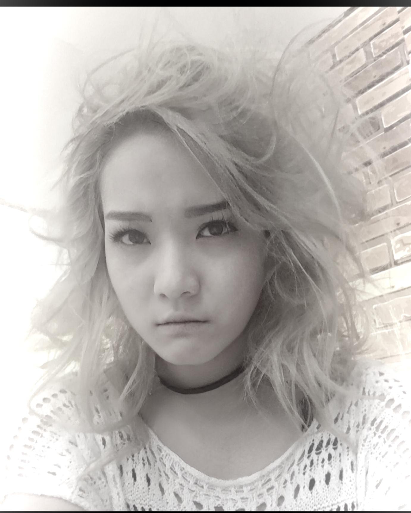 Notice Me | Scrolller