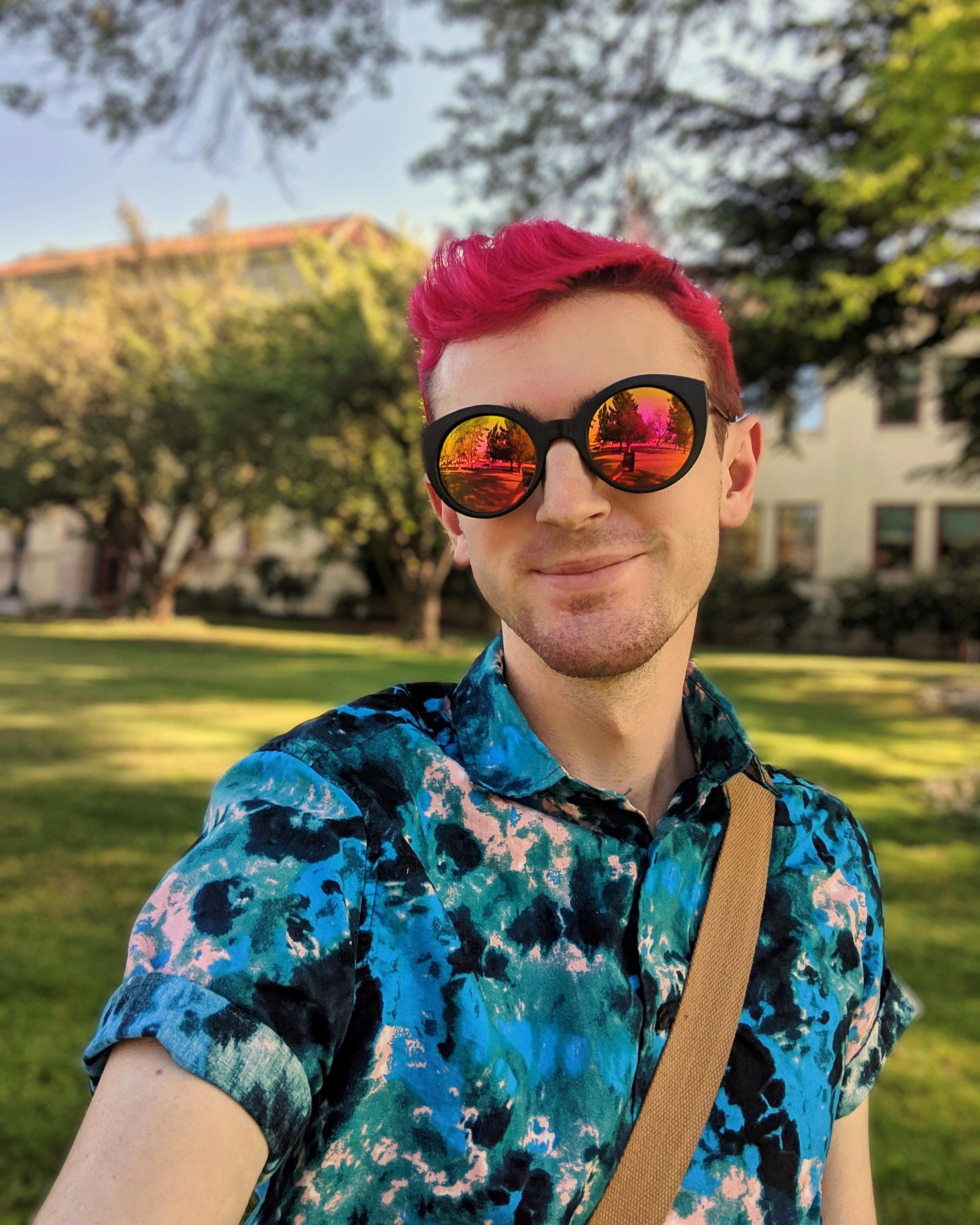 Now taking bf applications [20] | Scrolller