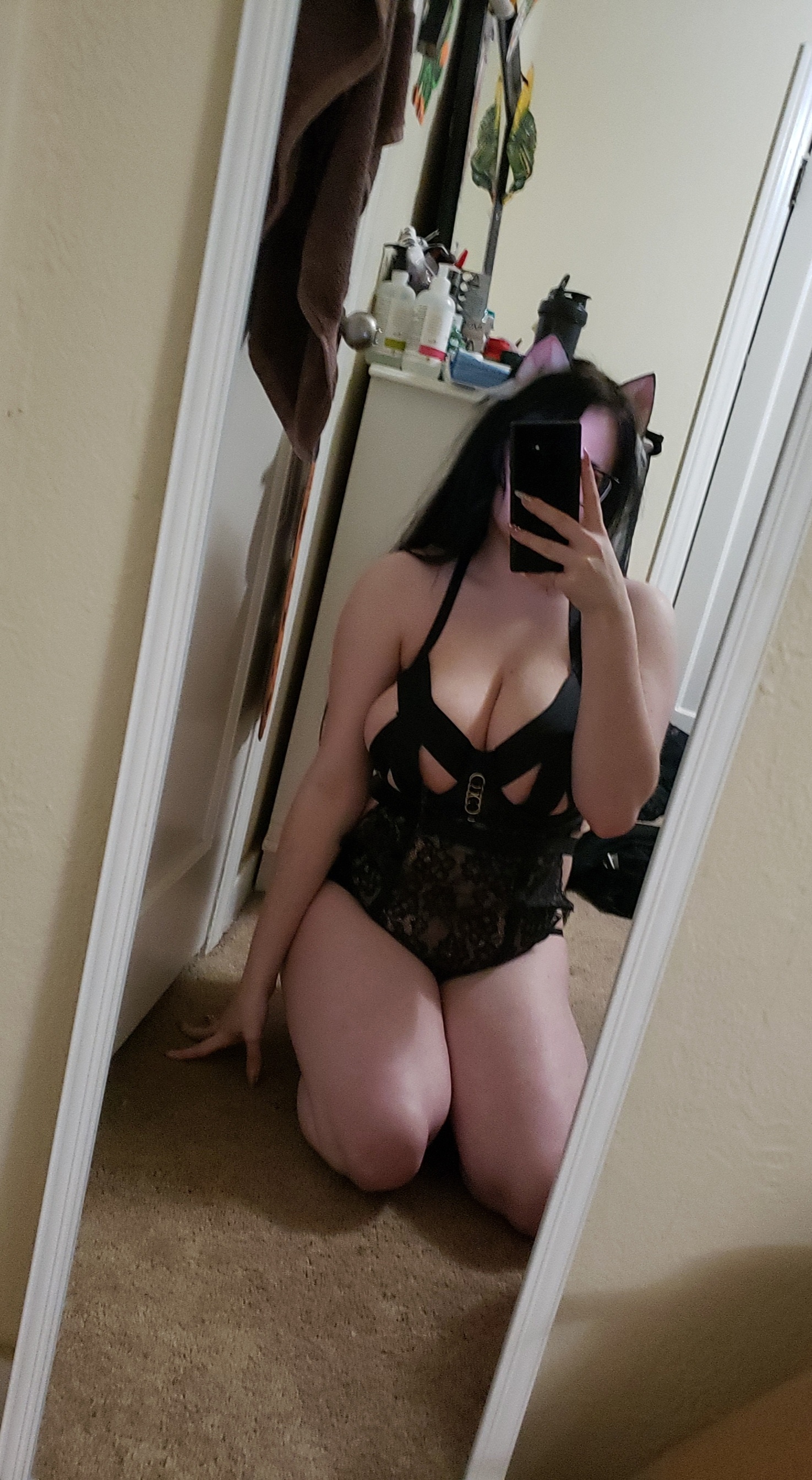 [OC](20) kitty🖤 | Scrolller