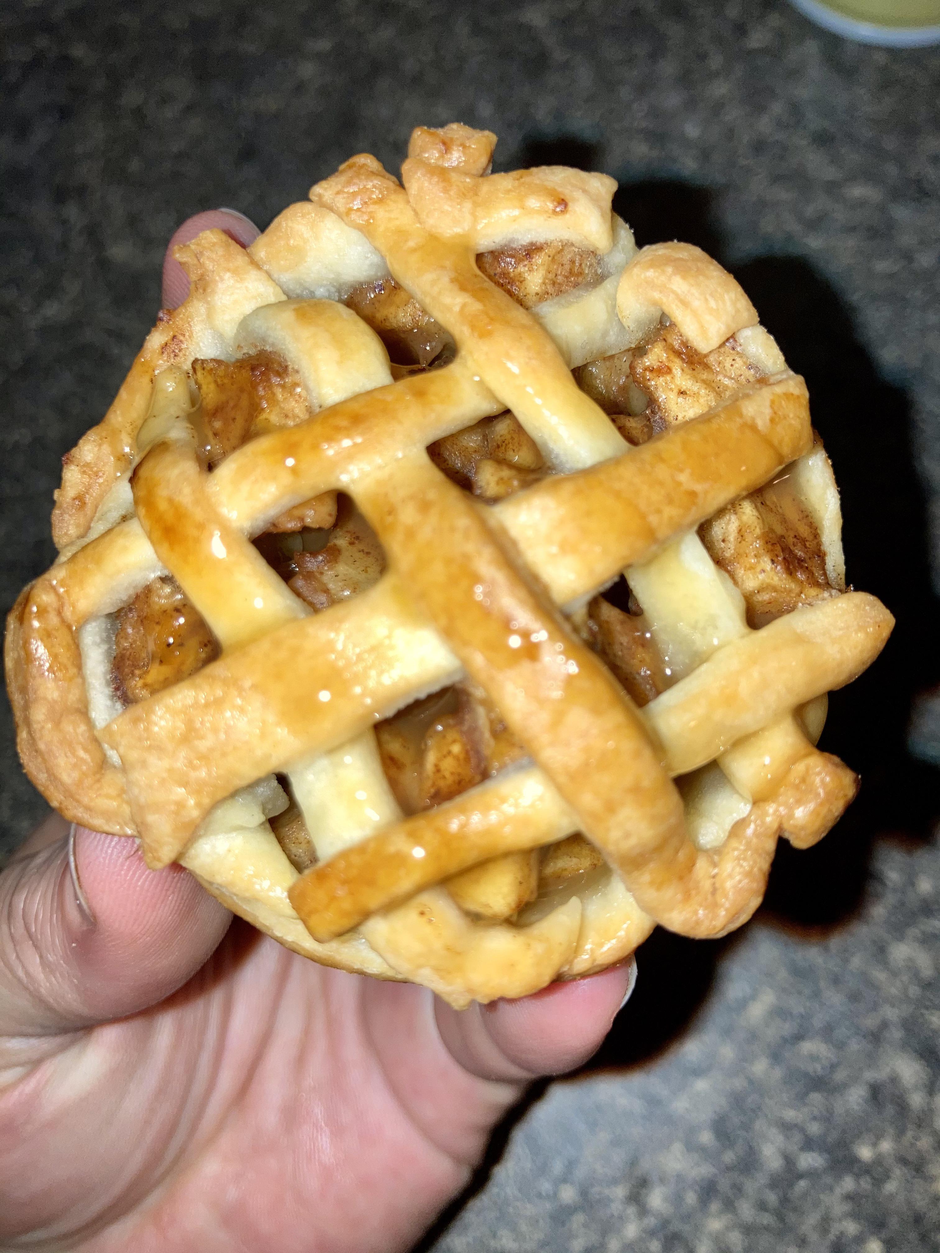 [OC] Mini Apple Caramel Pie | Scrolller