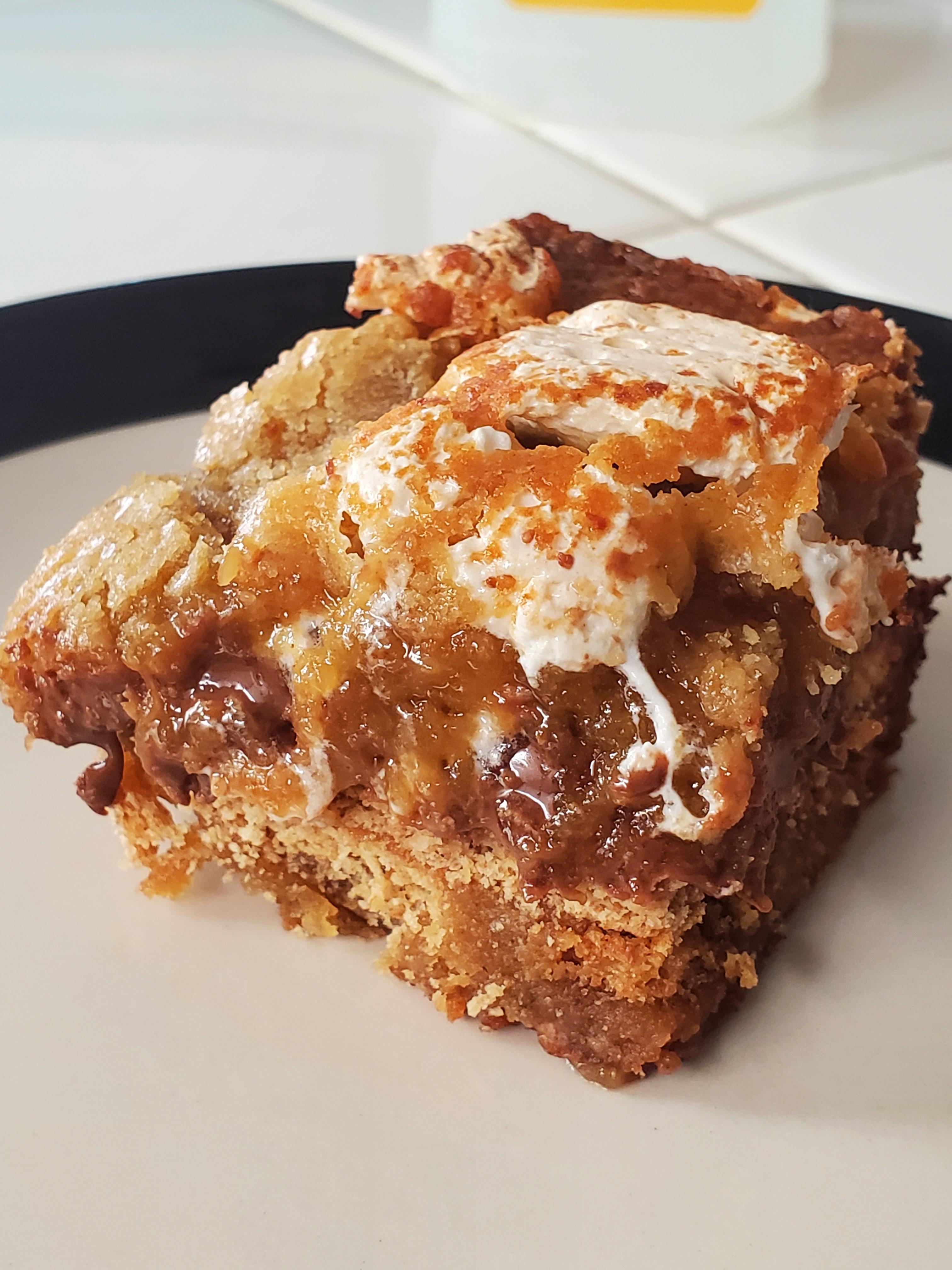[OC] Peanutbutter S'mores Blondie | Scrolller