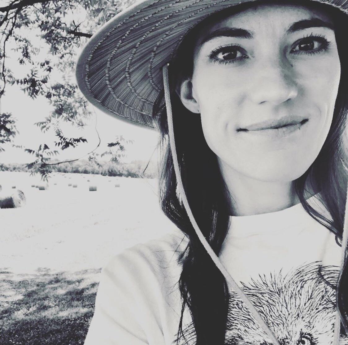 Off duty Deb | Scrolller