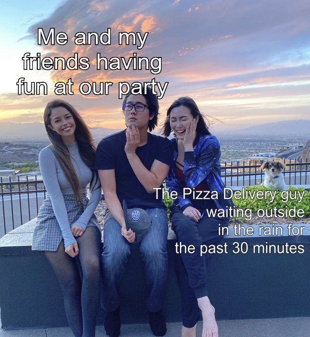 Oh no the poor Pizza :( | Scrolller