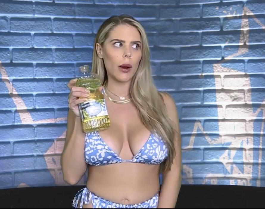 Oil me up | Scrolller