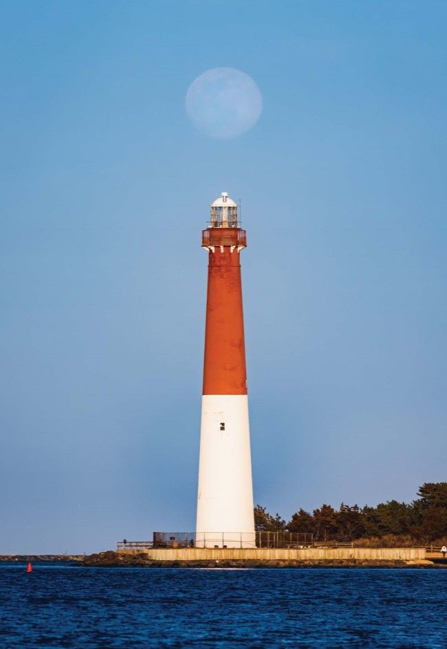 'Old Barney', Long Beach Island, New Jersey. (Image - Kevin Plant). | Scrolller