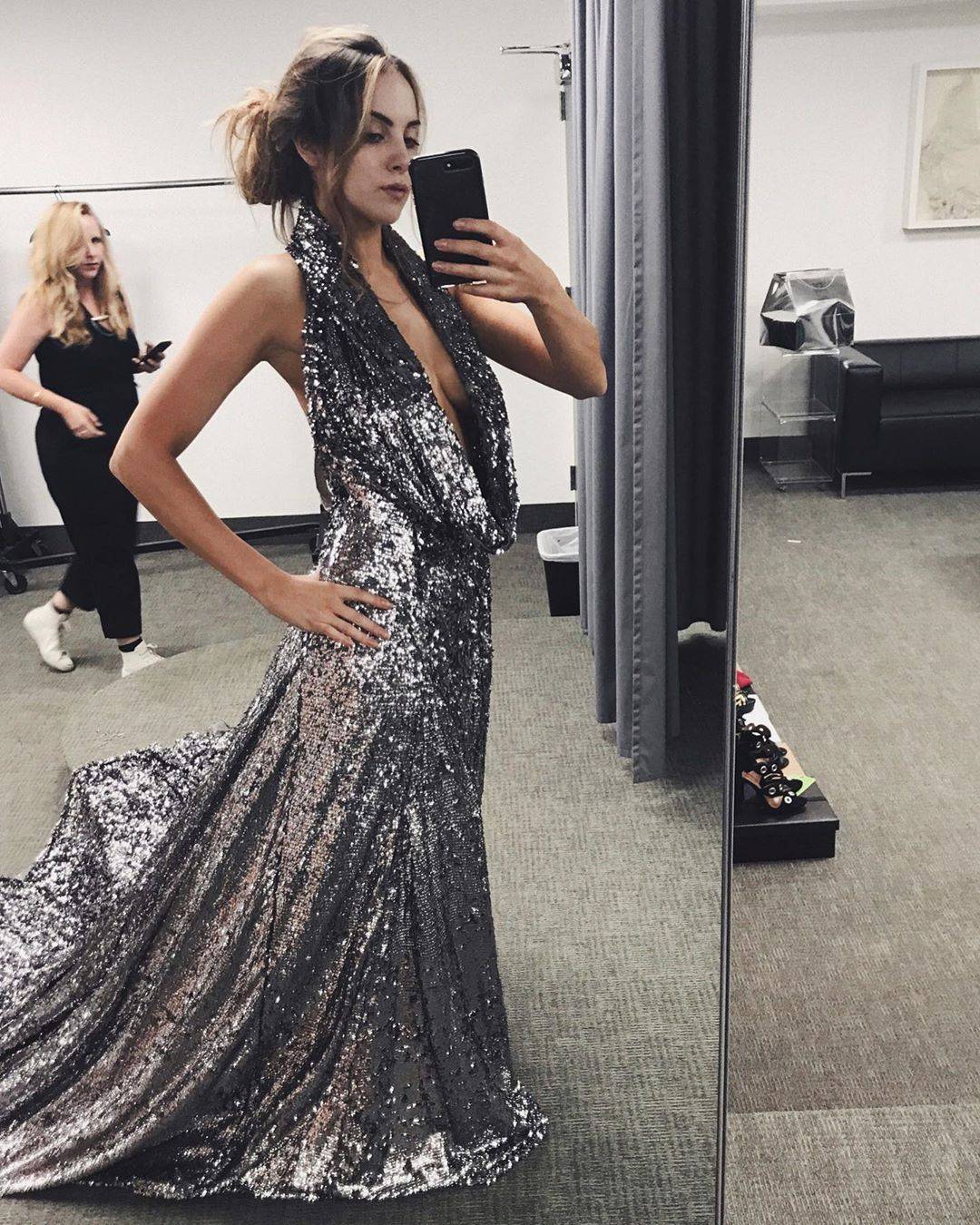 Old fitting | Scrolller