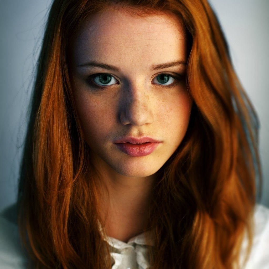 Olesya Kharitonova Scrolller
