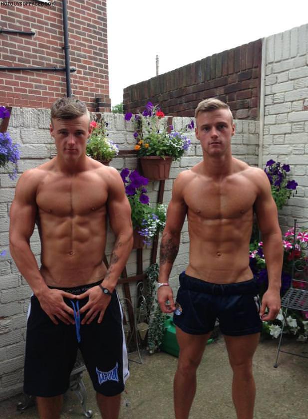 One or two? | Scrolller