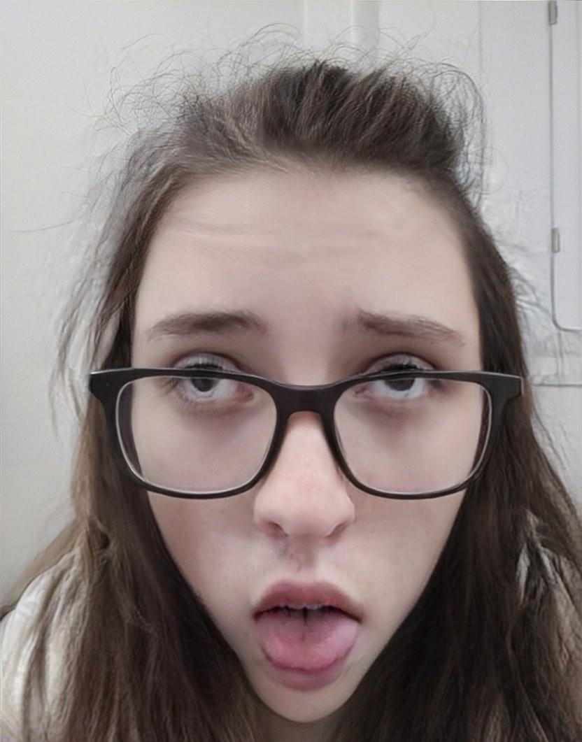 Open this photo on your computer and let me watch you jerk off on my face 😈 Kik Drjennyx | Scrolller