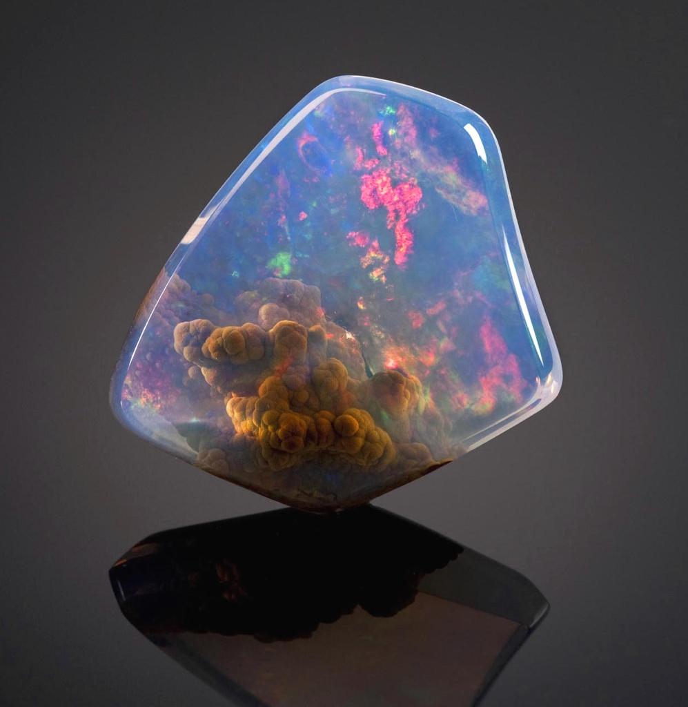 Oregon Contra Luz Opal with botryoidal Jasper inclusions, from Oregon USA [997 x 1024] | Scrolller