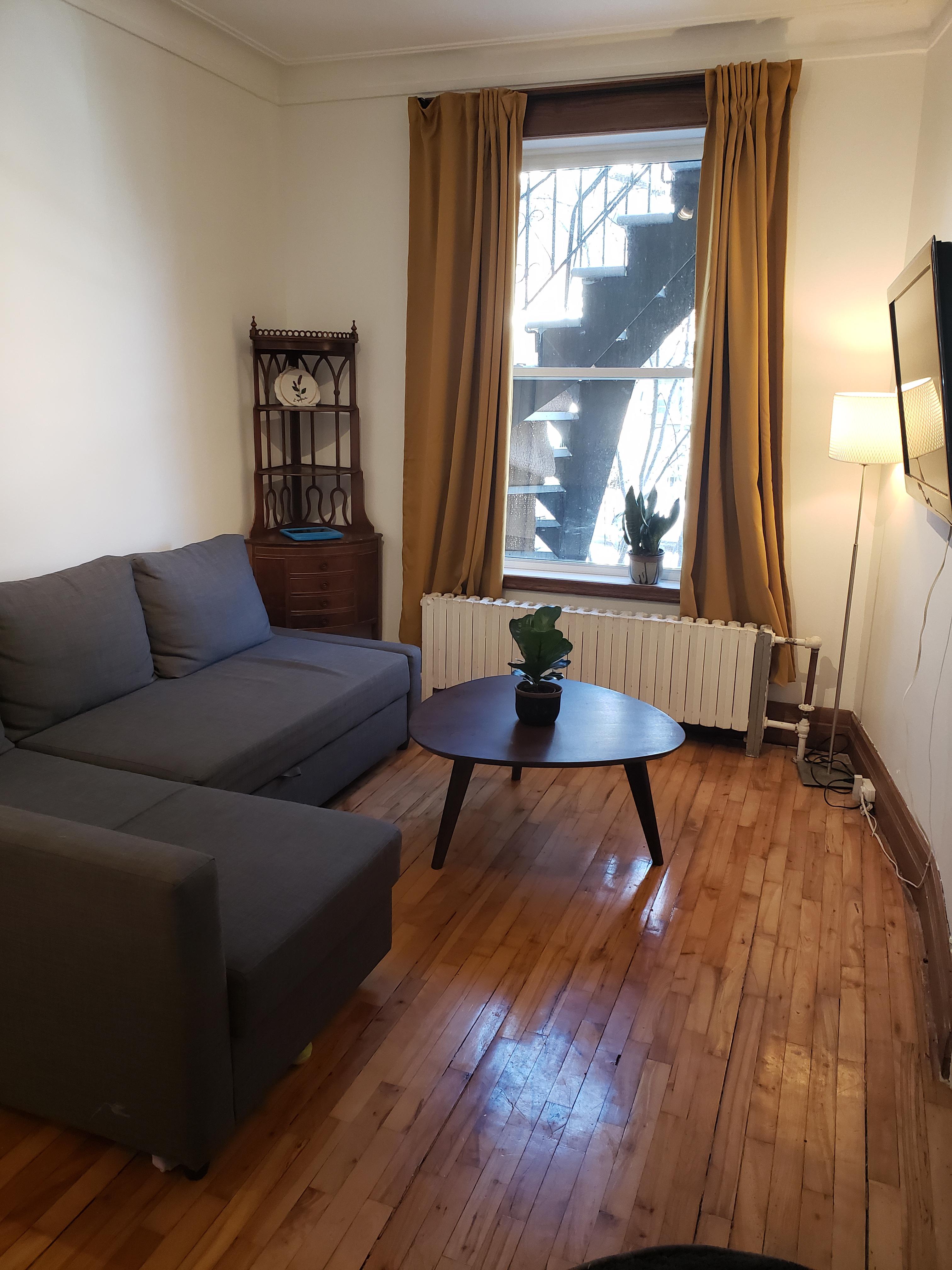 Our cozy Montréal boudoir | Scrolller