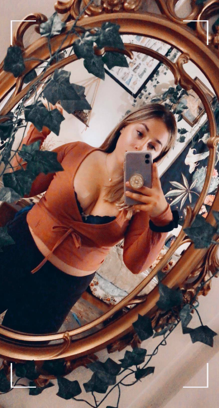 Outfit for tonight ☁️ — ready to hypnotize you pigs, rinse you & repeat. Lets play losers ...