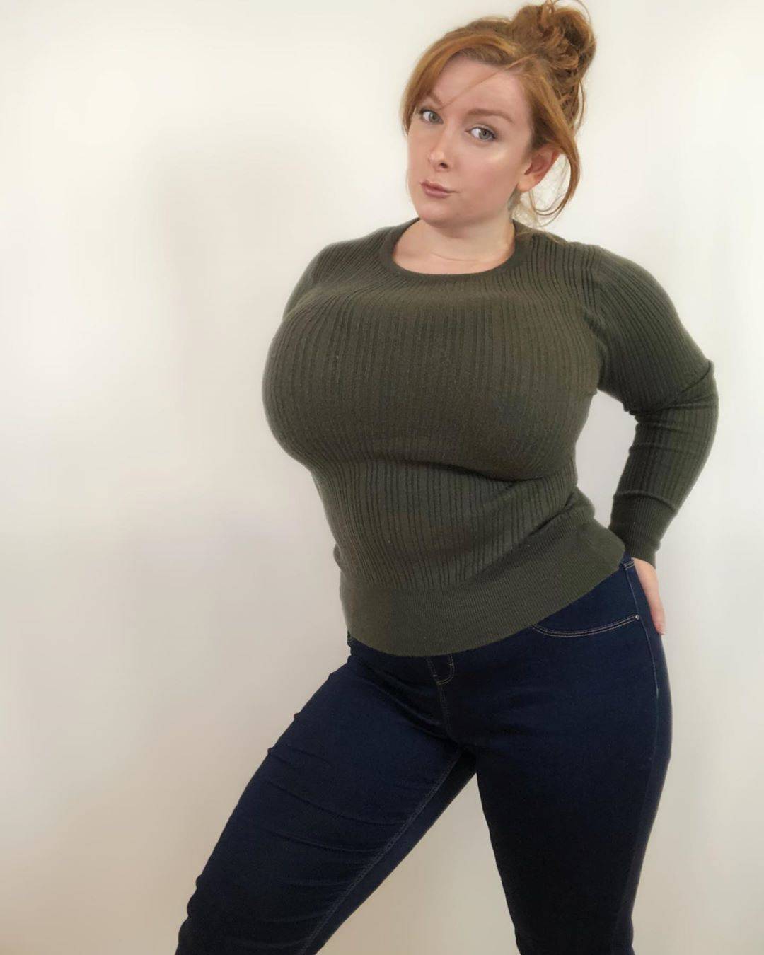 Packed sweater | Scrolller