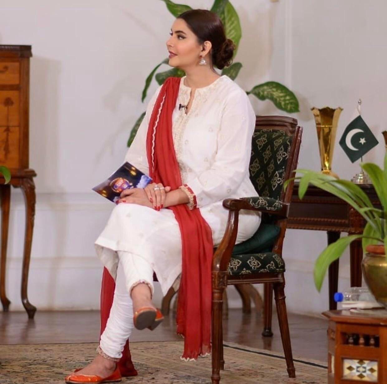 Pakistani host nida yasir | Scrolller