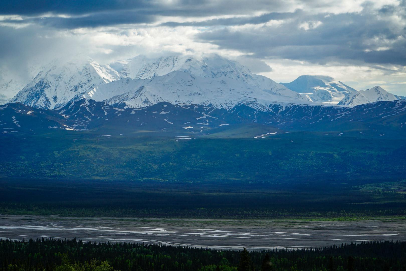 Passing through the Alaska Range | Scrolller