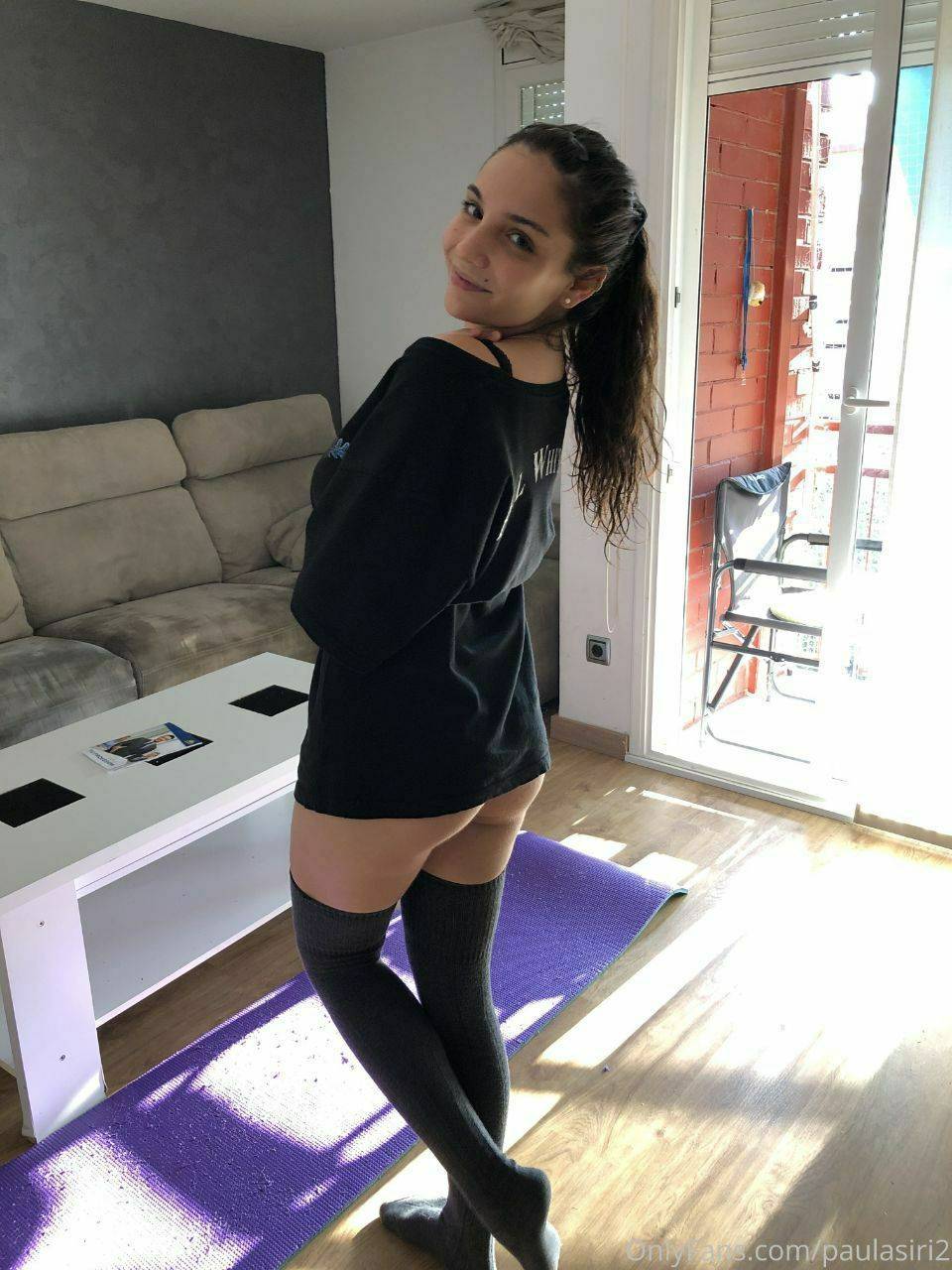 Paula Siri | Scrolller