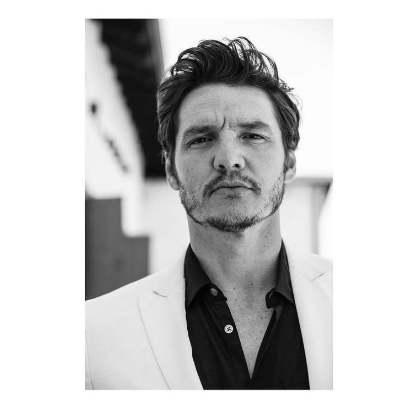 Pedro Pascal is pure hotness | Scrolller