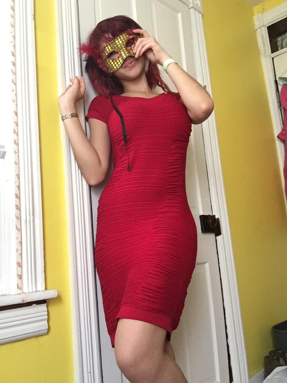 People's (f)aces a parade | Scrolller