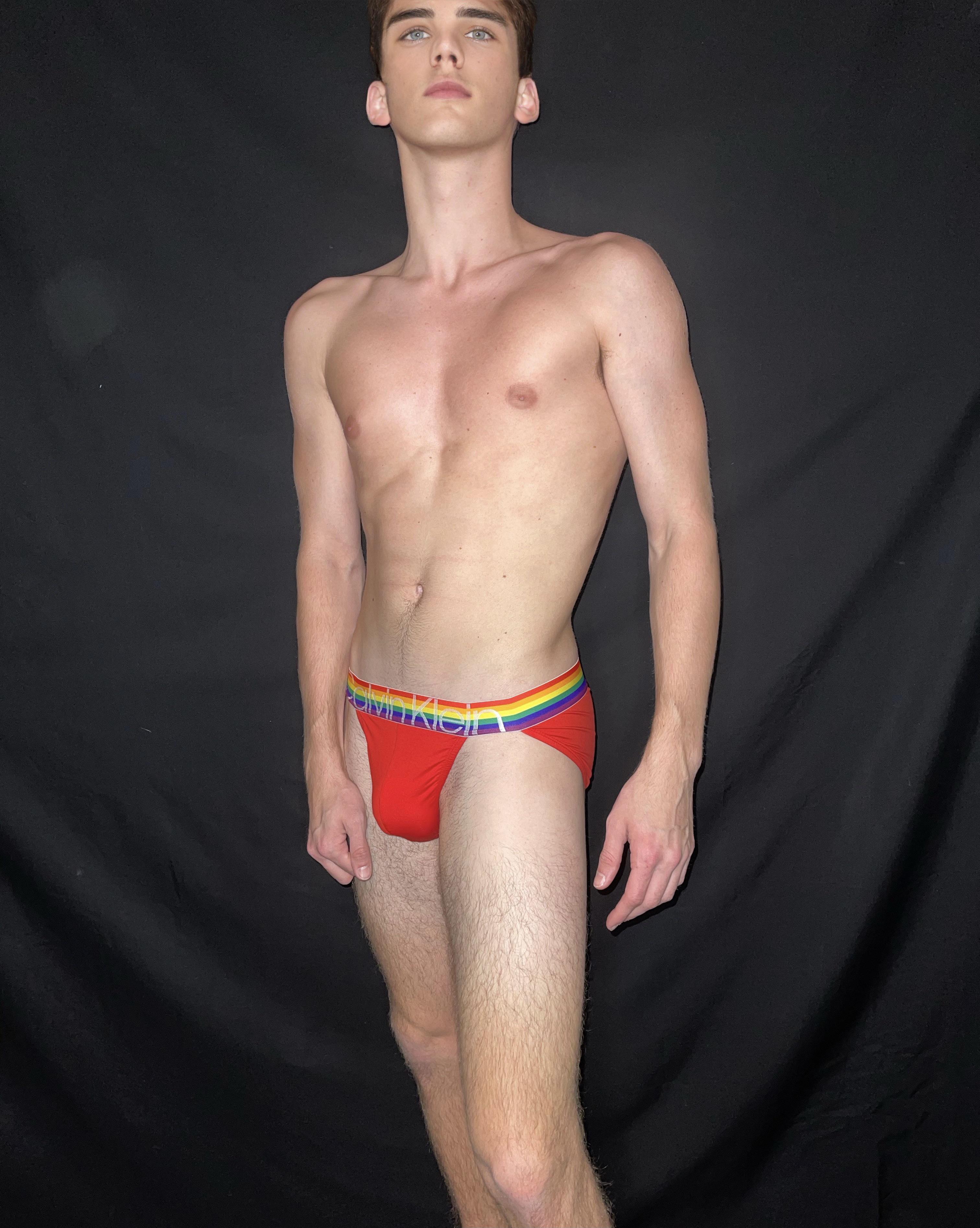 Perfect package | Scrolller