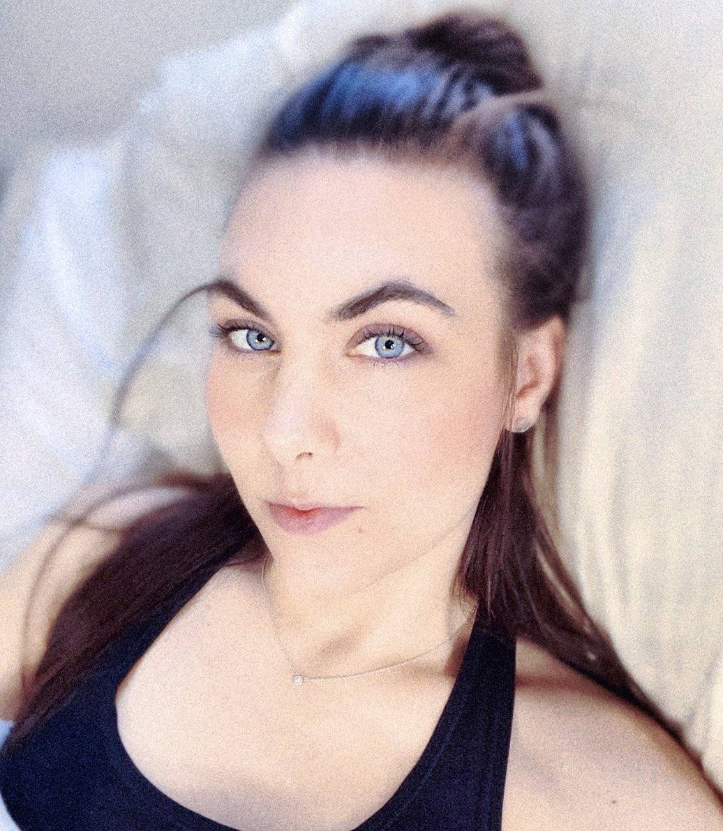 Piercing Eyes Scrolller