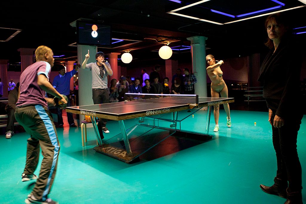 Ping pong distraction technique | Scrolller