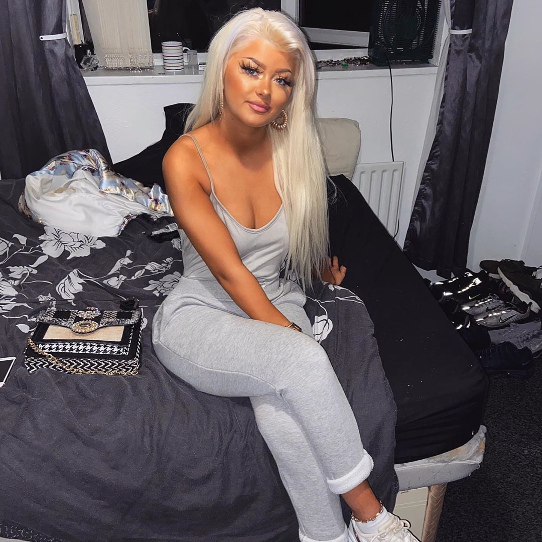 Platinum blonde | Scrolller