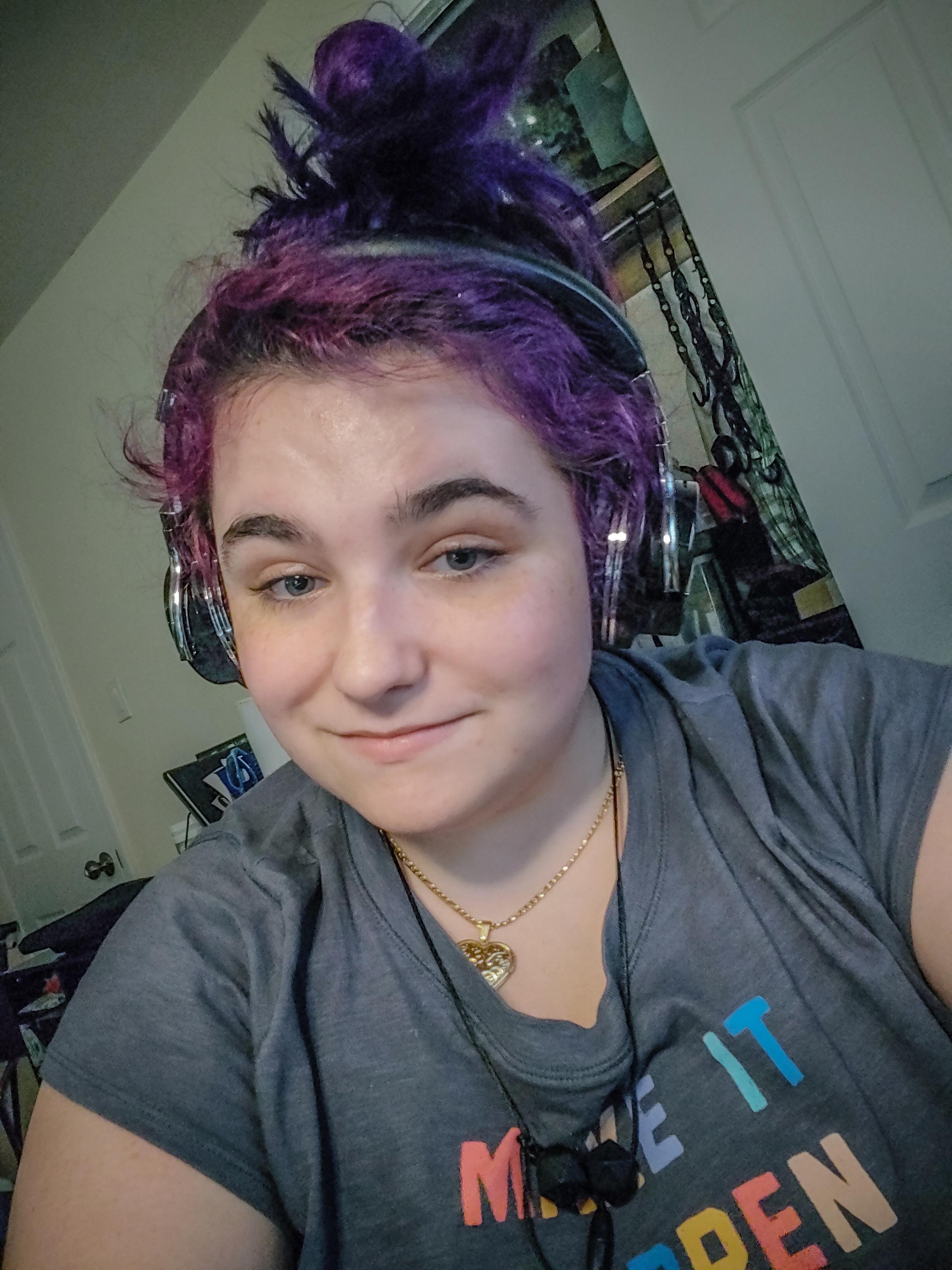 Playing games and just being comfy. | Scrolller