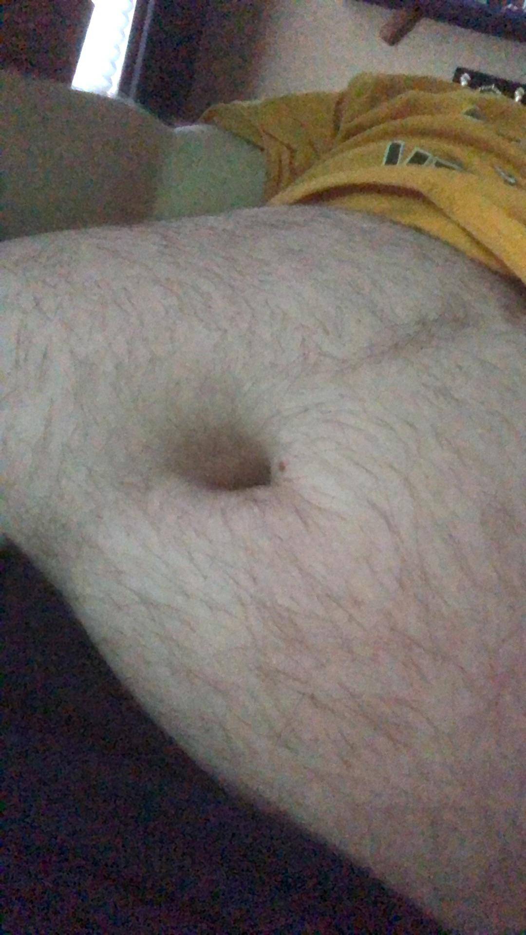 Please pm me and tell me how fat i am :) | Scrolller