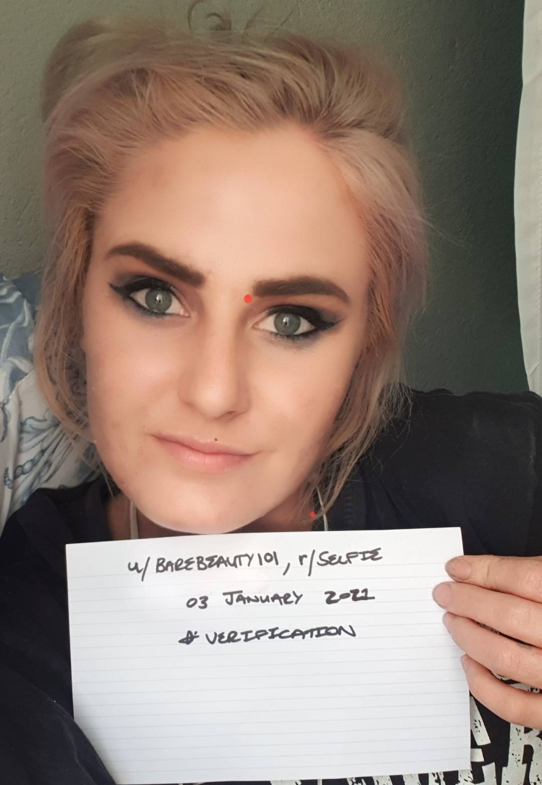 Please verify | Scrolller