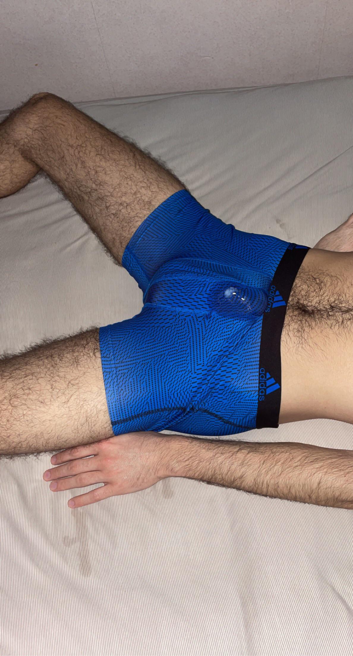 Plot twist: these aren’t even my trunks | Scrolller