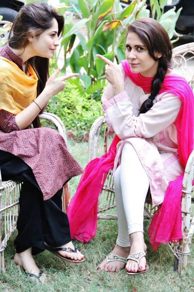 Pointing | Scrolller