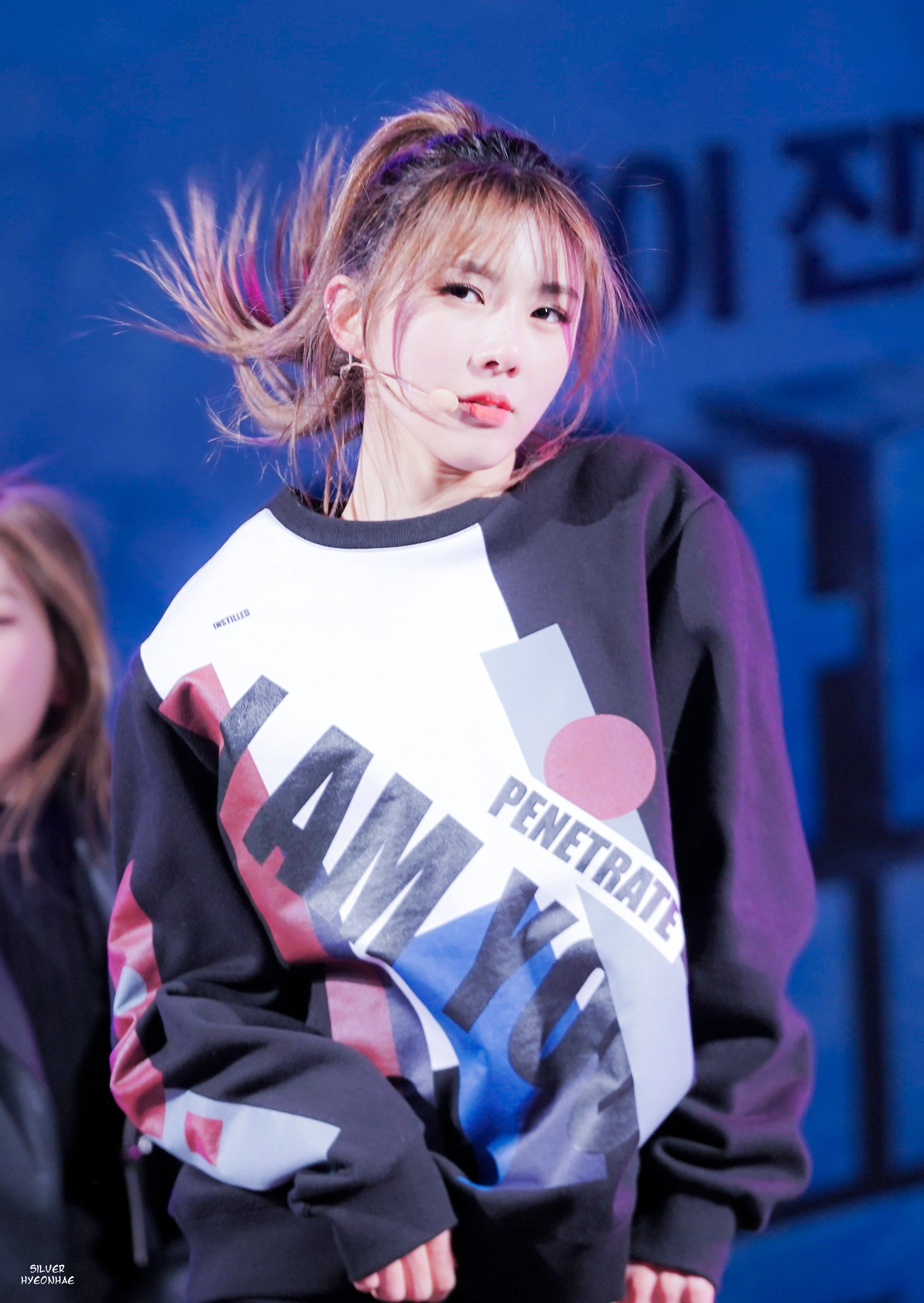 Ponytail Yoohyeon | Scrolller