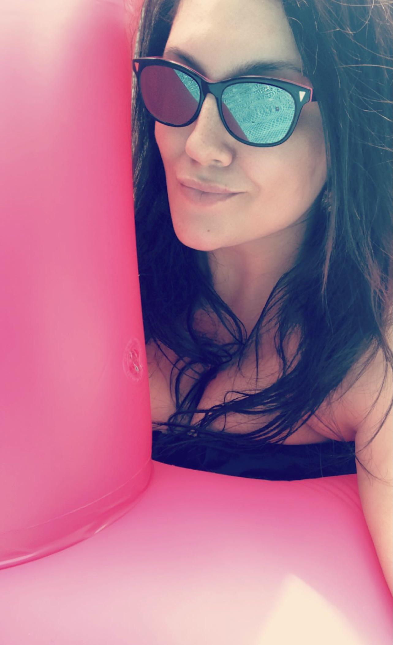 Pool days are here again! (35) | Scrolller