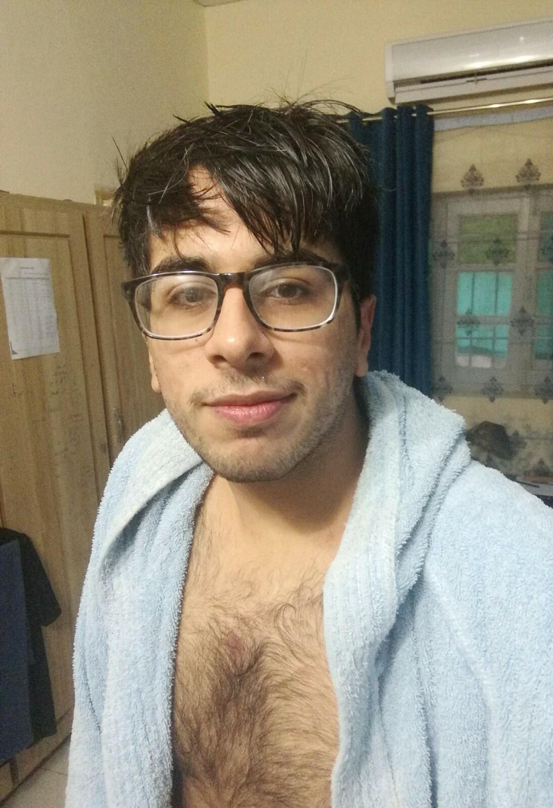 Post Shower Selfie 😛 Scrolller