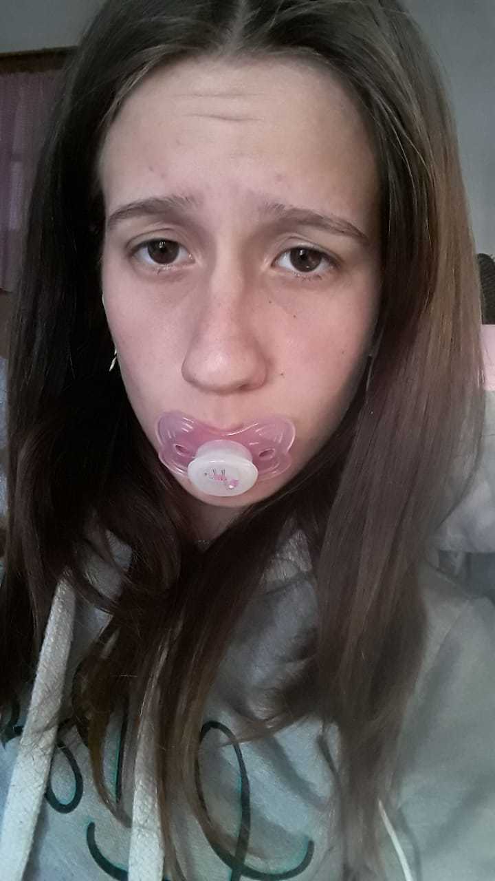 Pour princess is sick :( | Scrolller