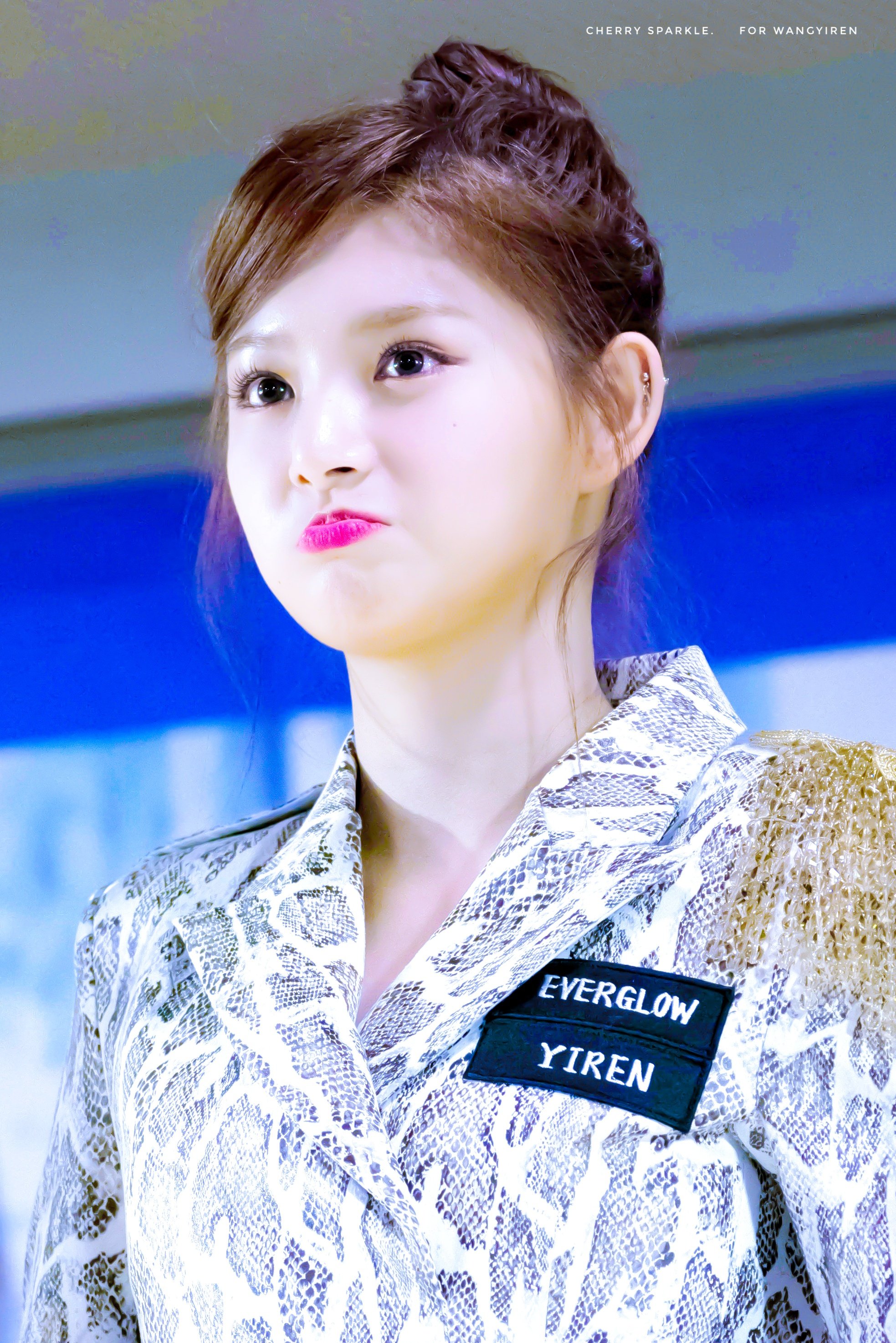 Pouty Yiren | Scrolller