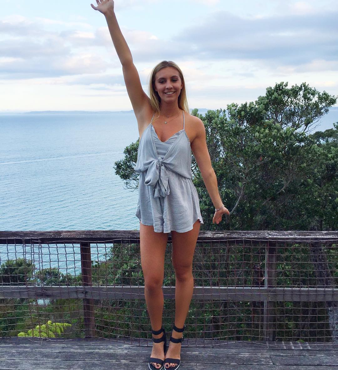 Presenting herself | Scrolller