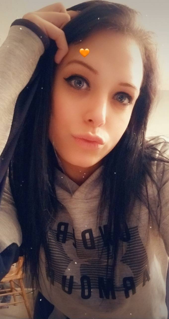 Pretty or nah | Scrolller