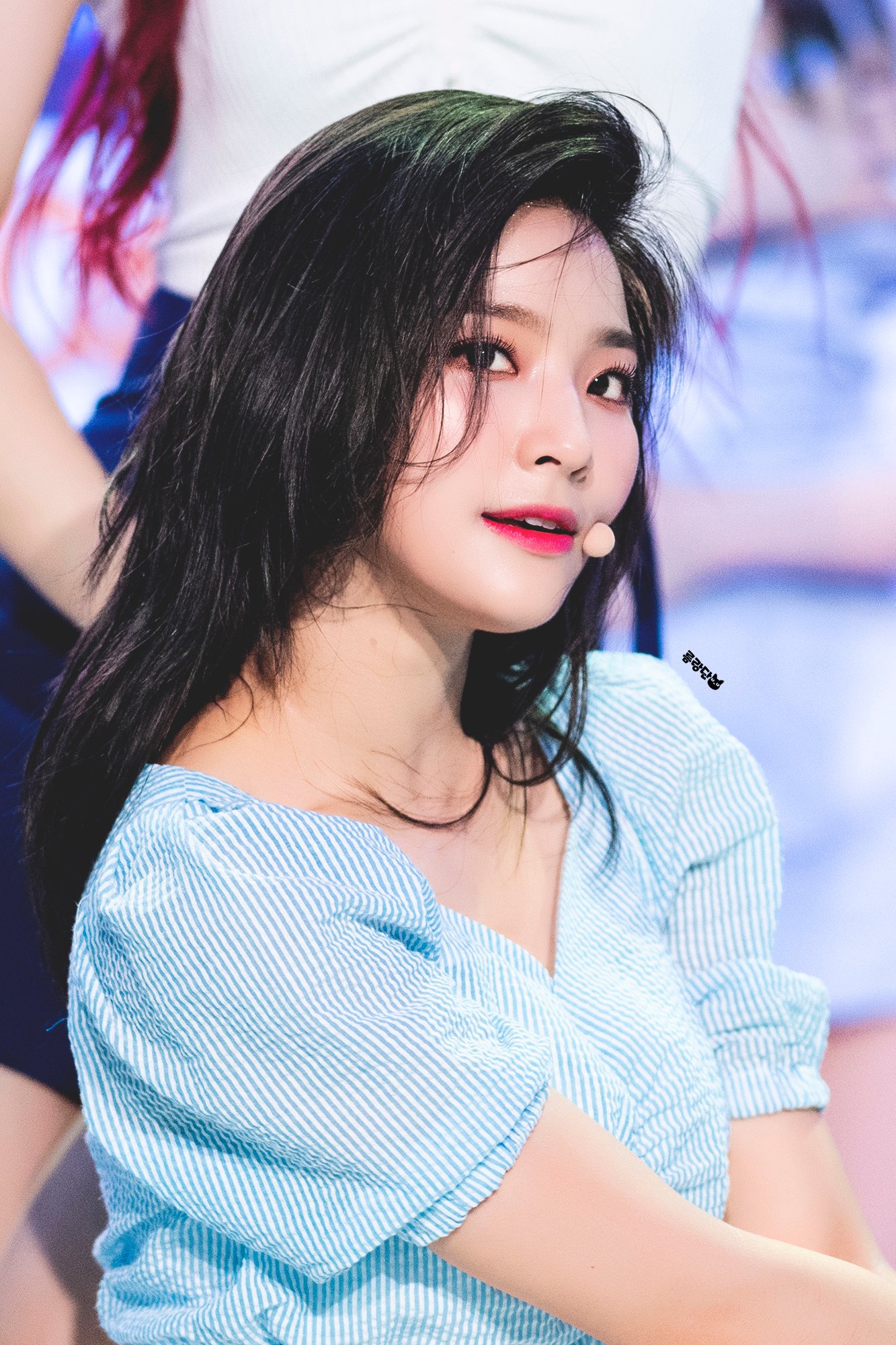 Pretty Saerom | Scrolller