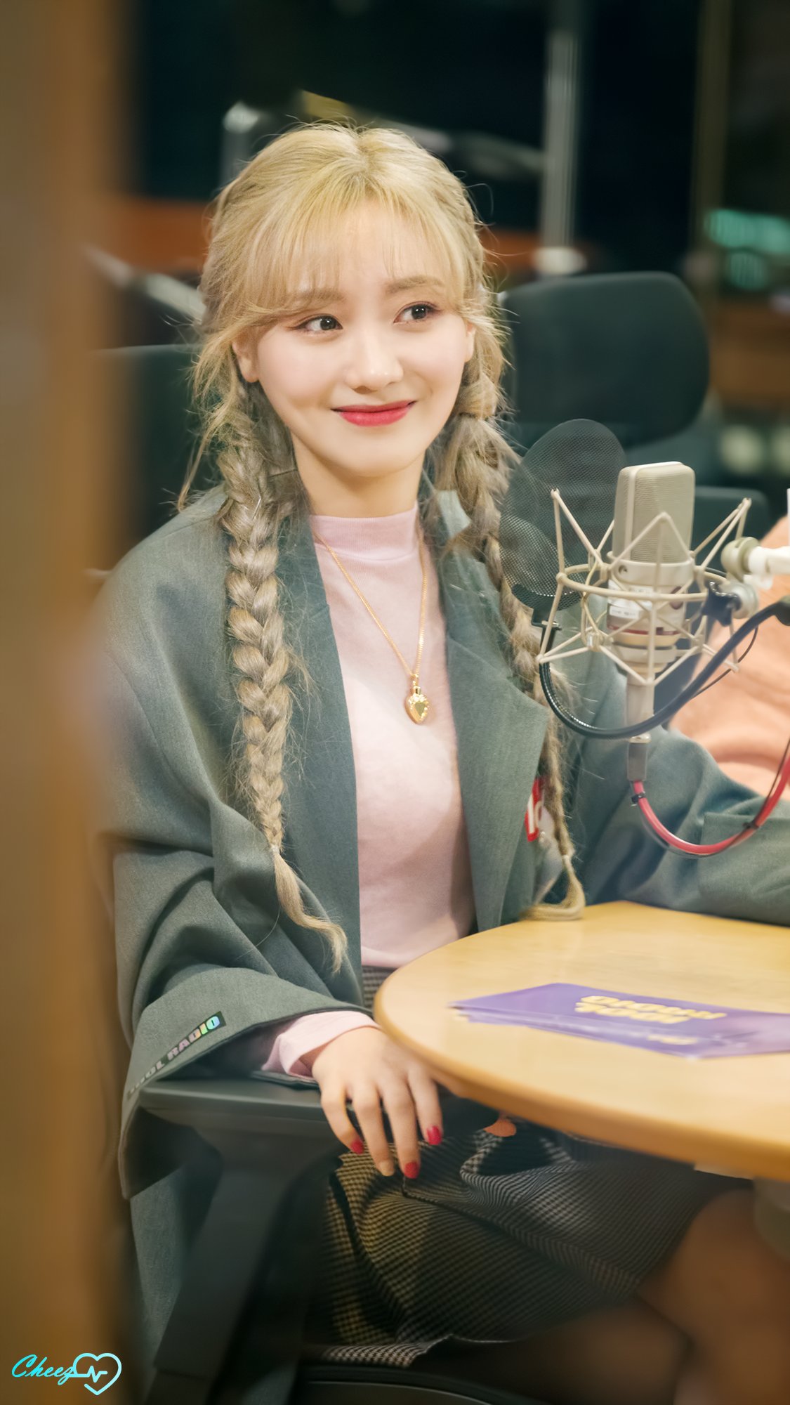 Pretty Sujeong | Scrolller