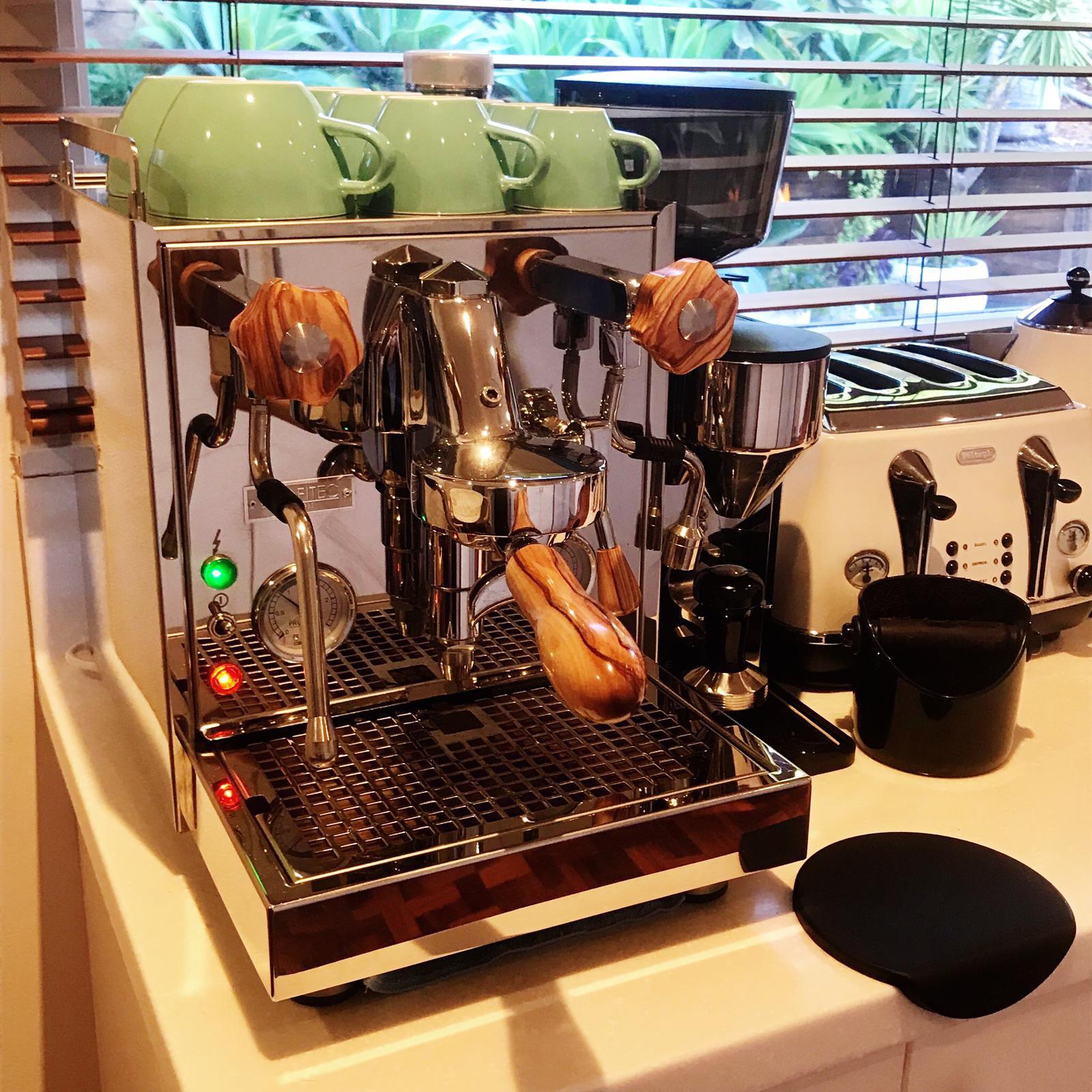 Profitec Pro 500 with wood knobs | Scrolller