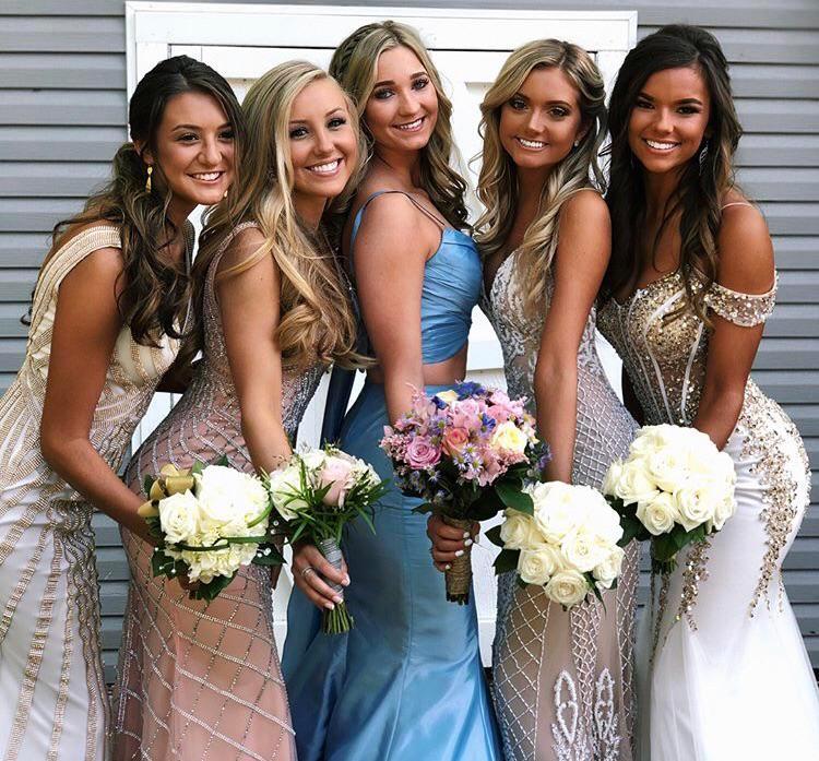 Prom hotties | Scrolller
