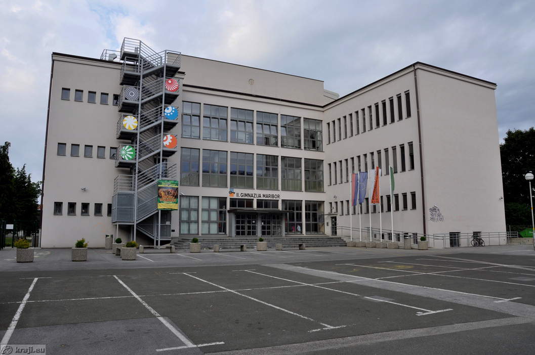 Prvi post (hihi) | Scrolller