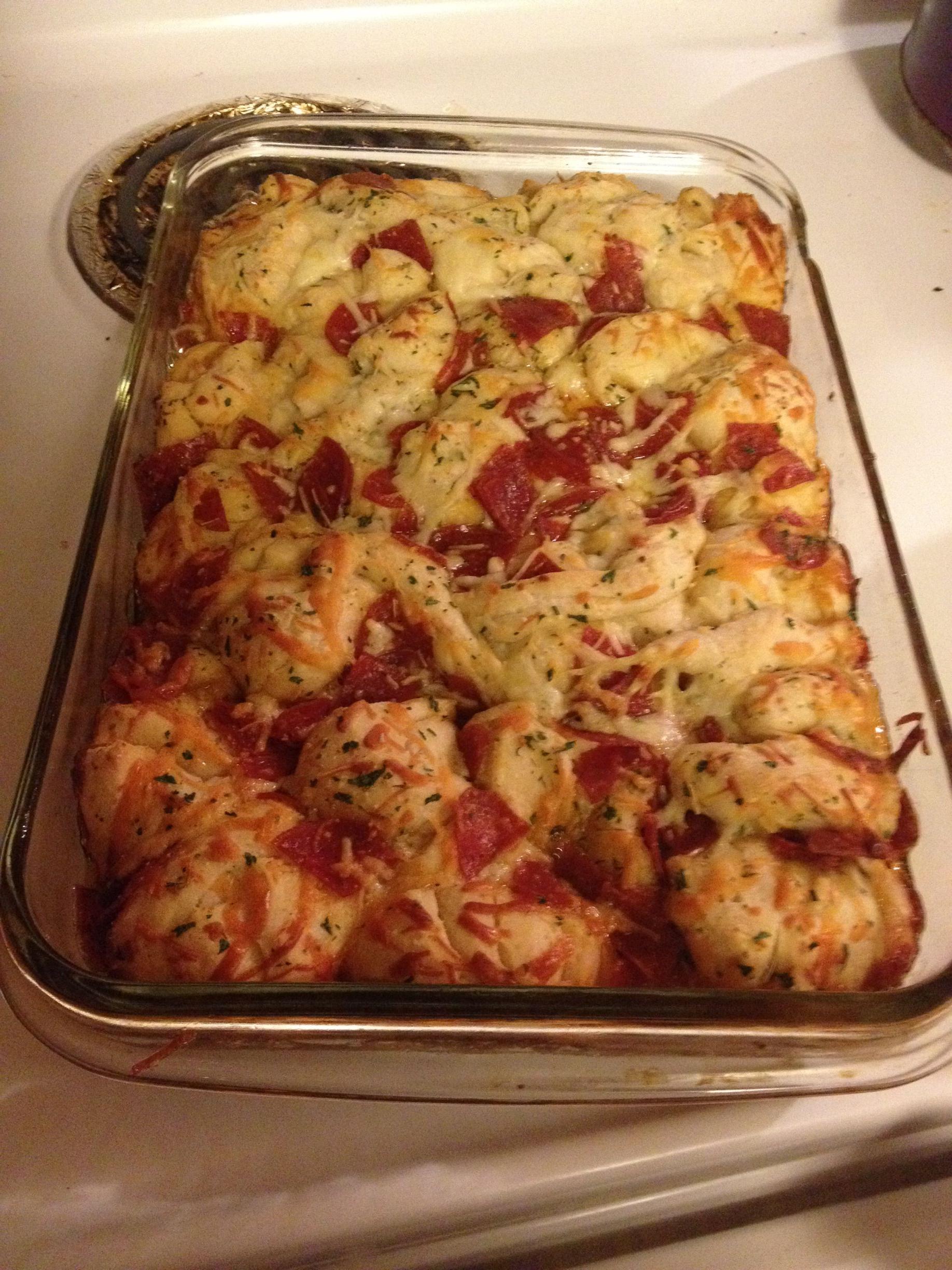 Pull Apart Pizza Bread | Scrolller